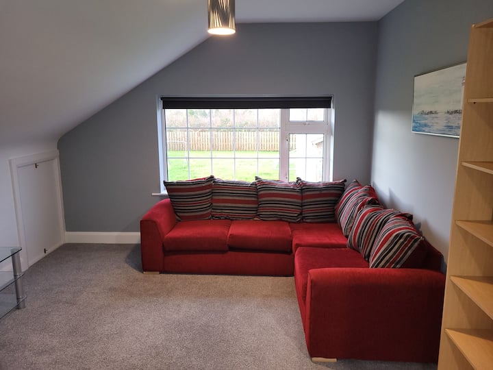 Tranquil Gem. - Oranmore