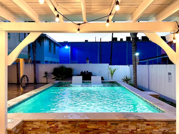 Pelican House Unit A - Coastal Escape - South Padre Island