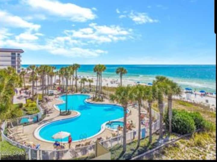 2br/2ba Condo Oceanfront, Amazing Views, Pets Ok - Panama City Beach, FL
