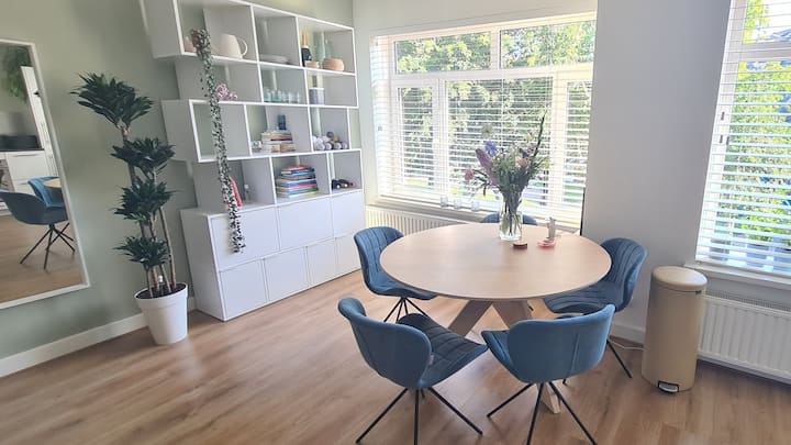 Beautiful Modern Apartment Close To The Beach - Den Haag