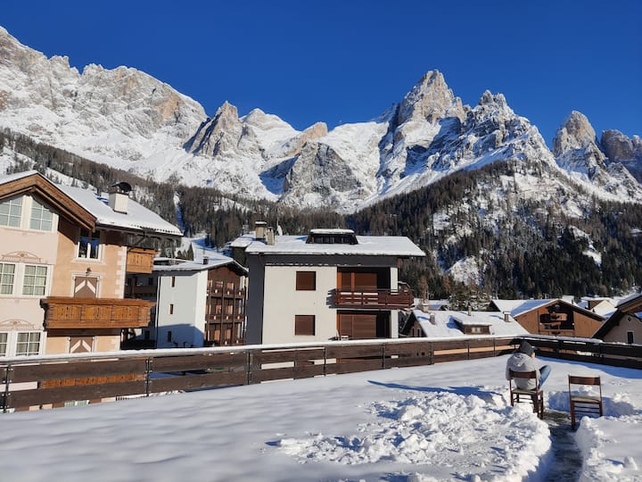 Lovely Rental Unit With Fire Place And Terrace - Fiera di Primiero