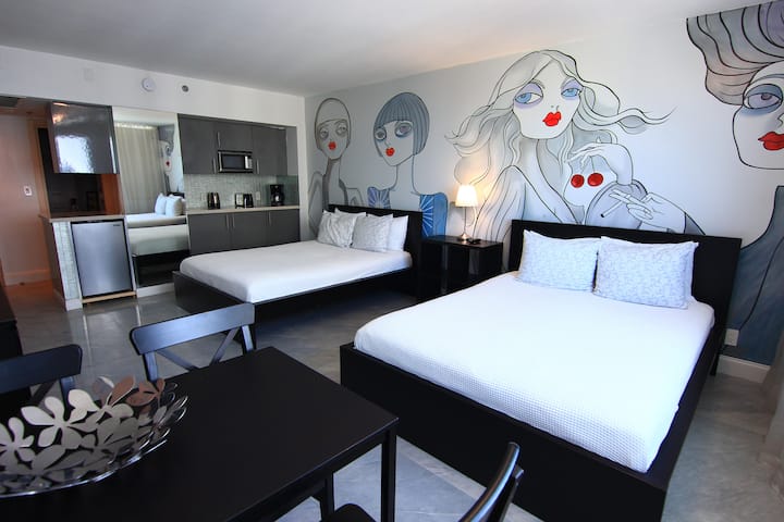 Design Suite On The Beach Free Pkg - Miami Beach, FL