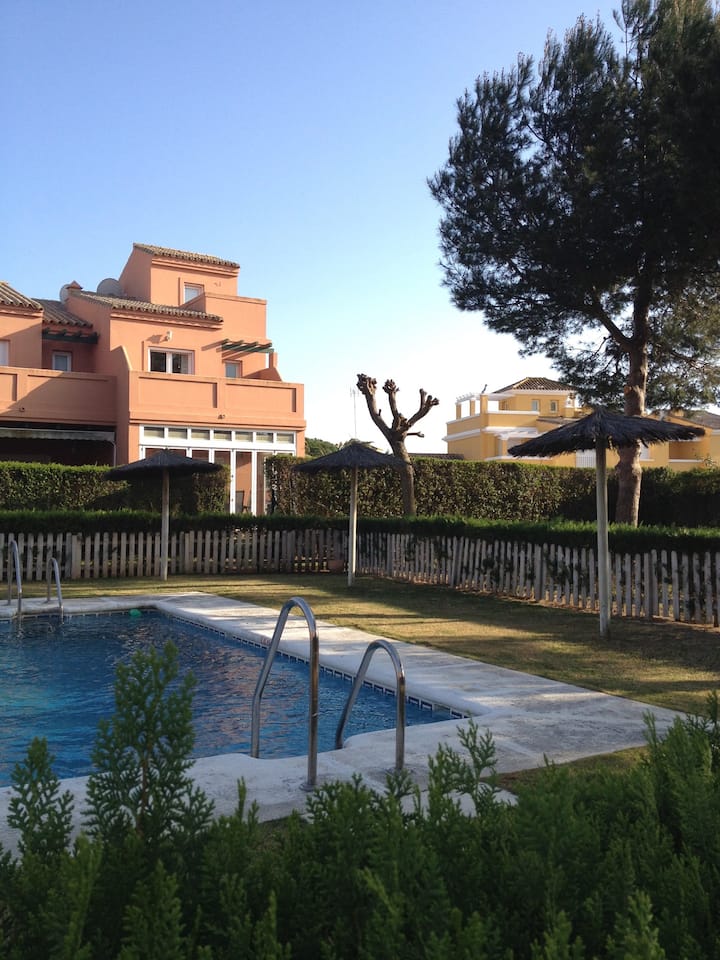 Casa 10 Minutos A Pie De La Playa - Novo Sancti Petri