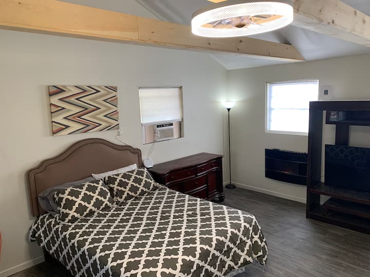 Tiny Home Cottage - Richmond, VA