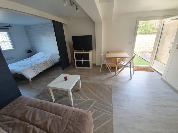 Sud Méditerranée Jolie T2 En Rez De Maison - Pélissanne