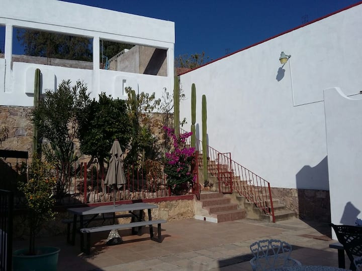 Departamento Privado Con Todos Los Servicios. - グアナフアト