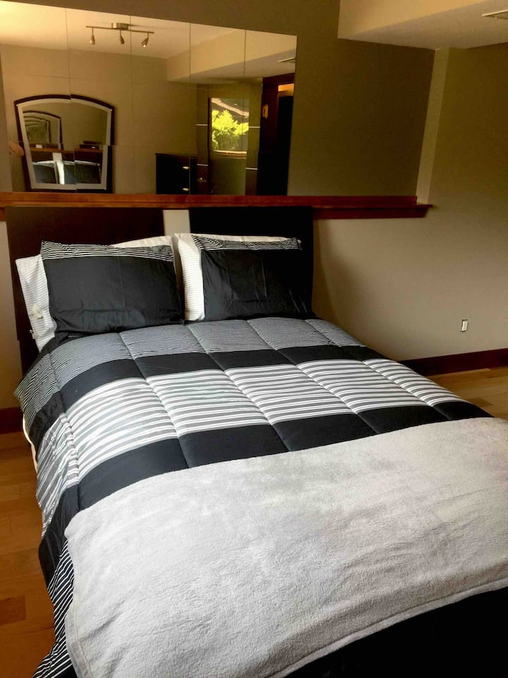 Private Room Close To Sea-tac Airport - Kent, WA