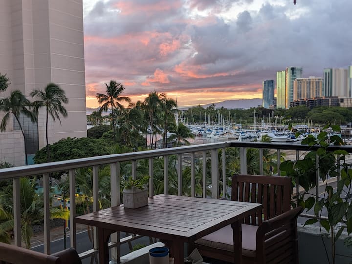 Reduced Rate Plus 20%off ~Lovely 1 Br, Near Beach! - Honolulu