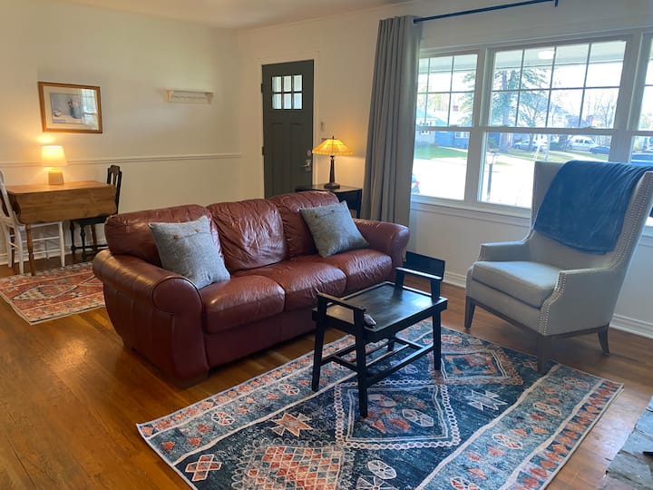 Cozy Oasis In Top Neighborhood - Shelburne, VT