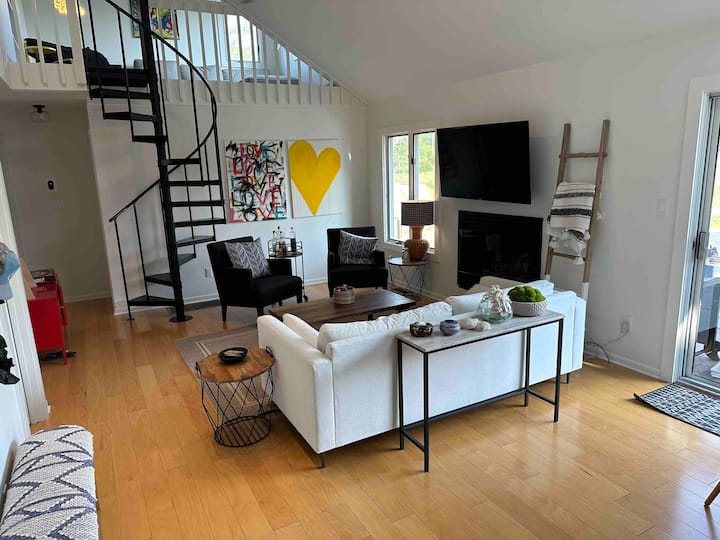 Total Beach Vibes  - 3 Bdr, 2 Bath + Bonus Loft - Bethany Beach, DE