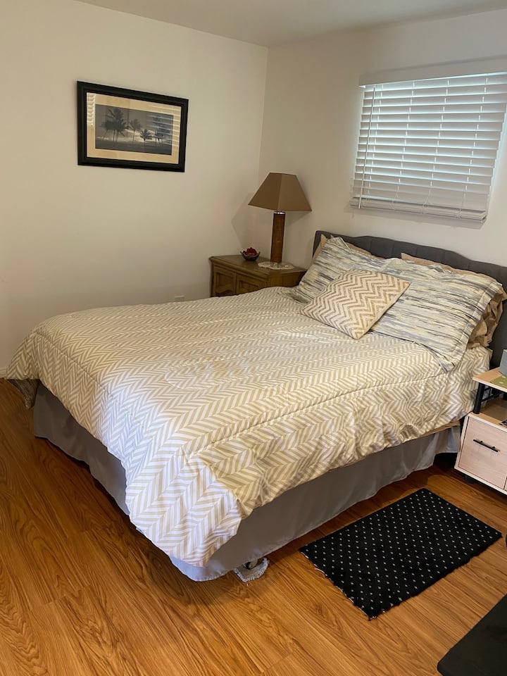 Private Guesthouse - Los Angeles, CA
