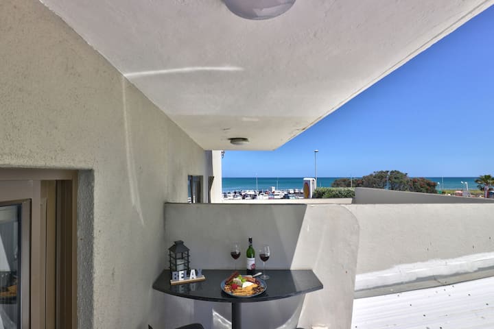 Bay Point On Beach Rd In Mouille Point - Kapstadt