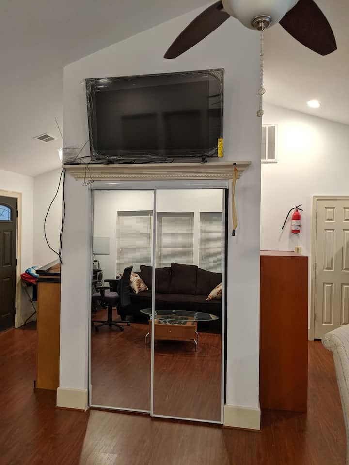 Lorton Entire House Close To 95 And Dc - Woodbridge, VA