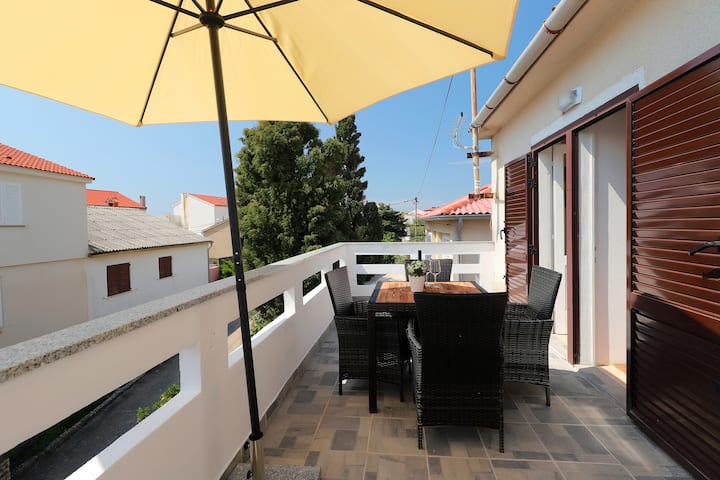 Apartment Center Best Location In Novalja - Novalja