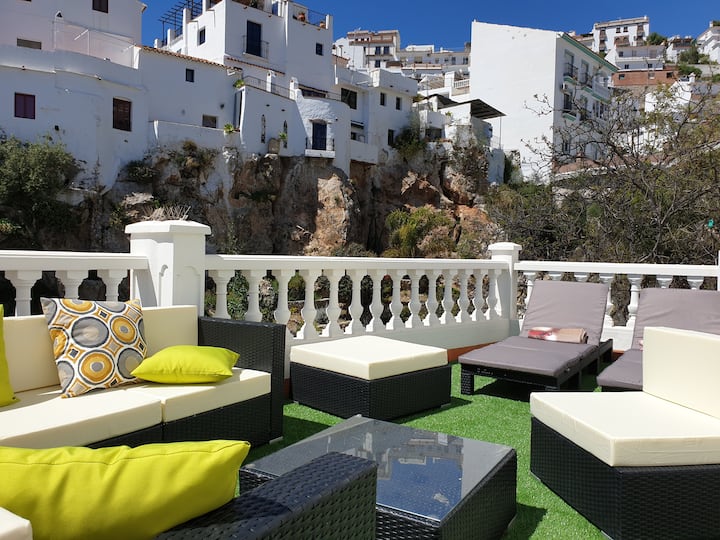 Casa Arroyo. Great Outside Space. Spacious Rooms. - Torrox