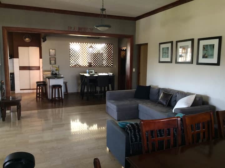 Spacious & Bright Penthouse With Central Location - Santo Domingo
