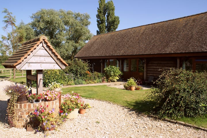 Byre Cottage In Pretty Oxfordshire Countryside - Thame