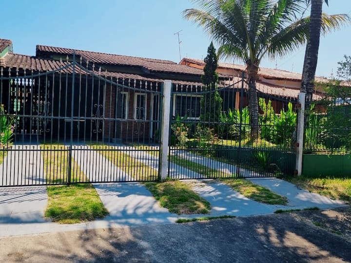 Casa Em Peruíbe Próxima A Praia! - Peruíbe