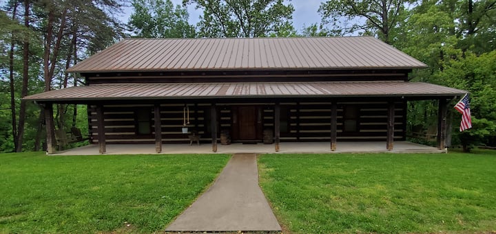 WALK TO WATER on beautiful Lake Cumberland, KY!! - Cabins for Rent in ...