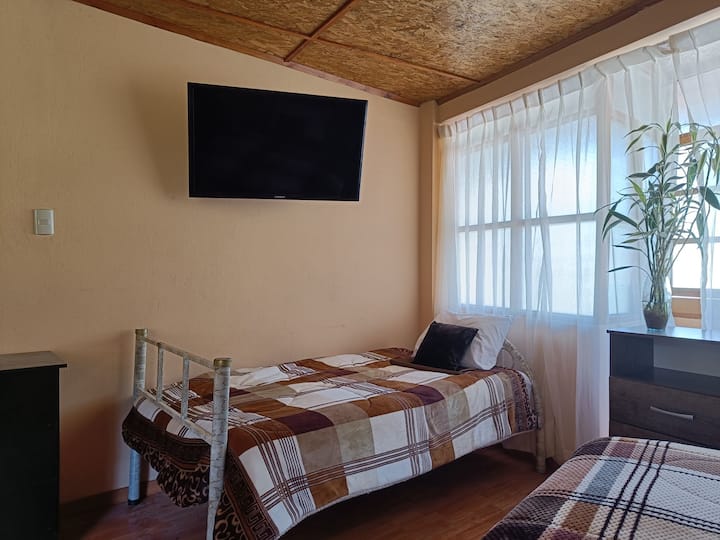 Cómoda Habitación Para Familia En Oxapampa - Villa Rica