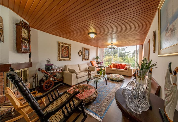Habitación Privada Con áRea De Trabajo - Bogota