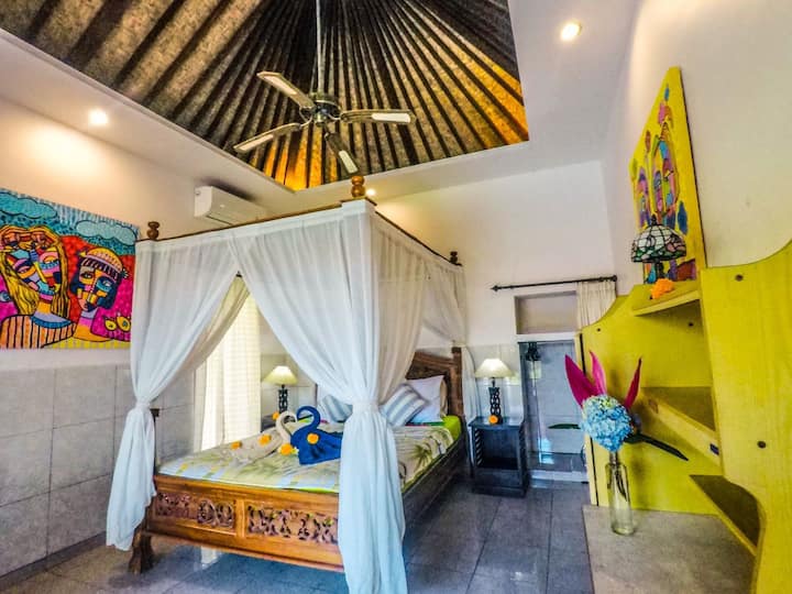 Villa Laros  At Ubud With Private Pool And Garden - Ubud