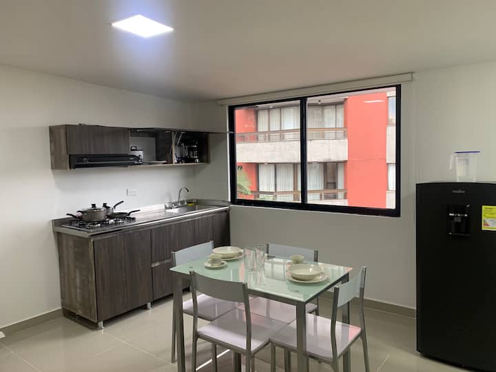 Apartamento Iluminado Para 2 O 3, Pereira - Pereira
