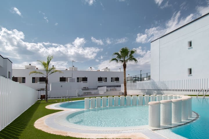 Appartement Proche De La Mer Et Toutes Commodités - Pilar de la Horadada