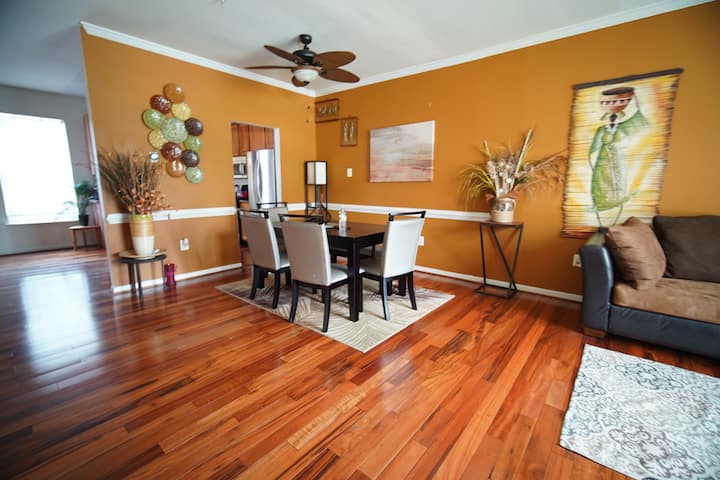 Comfy Modern Townhouse In Quiet Neighborhood - Largo, MD