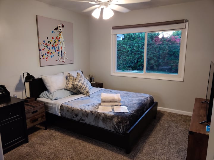 Big Room In Remodeled House! 5miles To Disneyland! - Anaheim, CA