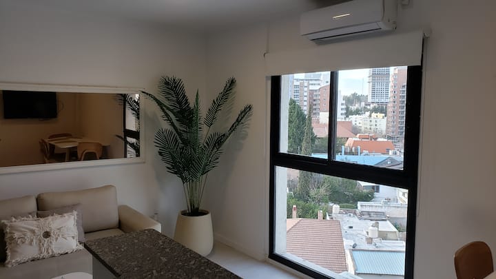 Departamento Céntrico, Moderno Y Confortable - Centenario