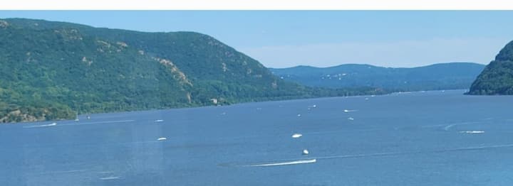 "Panoramic Hudson River View & Mountain Valley " - Newburgh, NY