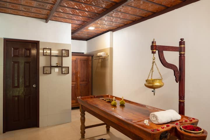 Varkala Cliff Ac Pvt Balcony Room Masseur Yoga - Varkala