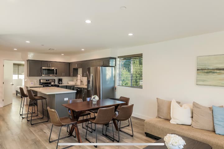 4 Br La/eagle Rock Duplex (Right Unit) - Los Angeles, CA