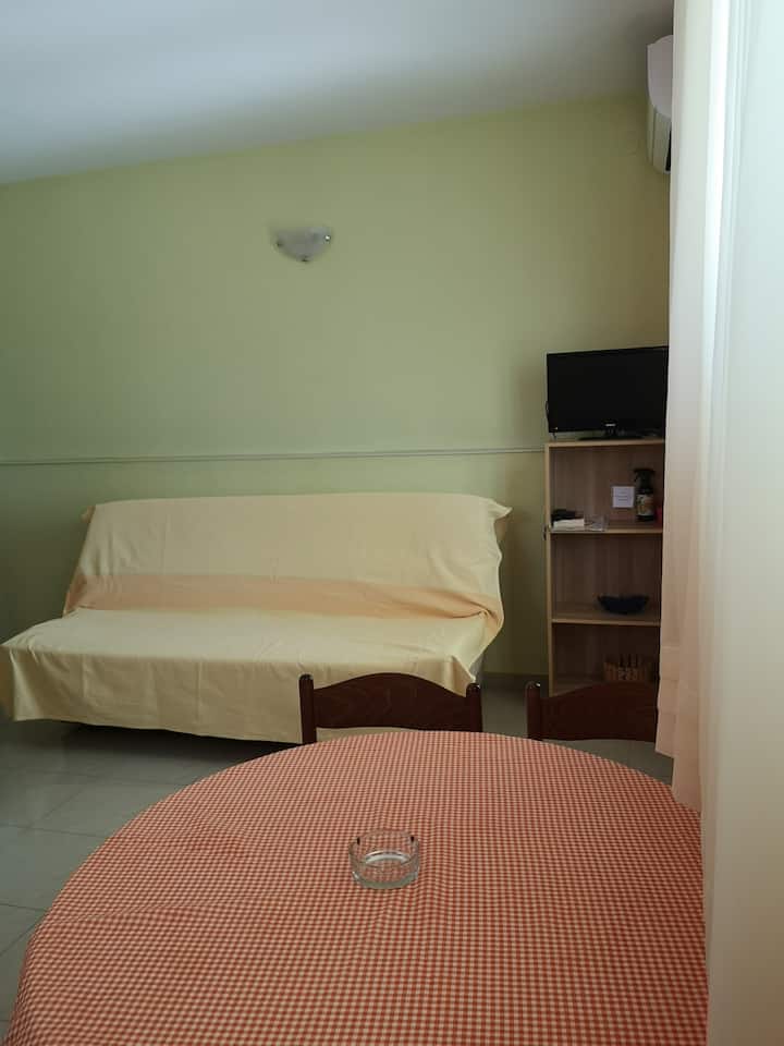 Family Apartment For 4 In Kolan Near Novalja - Mandre