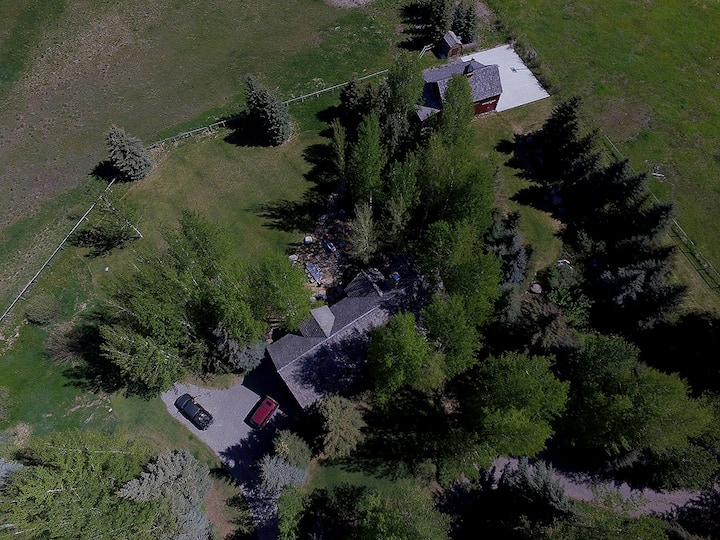 Stunning Views, 10 Min To Ski, Fireplace, Hot Tub - Jackson, WY