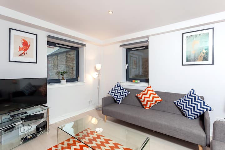 Walk Everywhere -Top Rated Flat On The Royal Mile. - Edimburgo