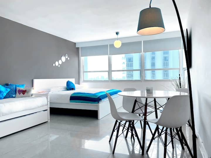 New Apt In Miami Beach With Bay View, Free Parking - Miami Beach, FL