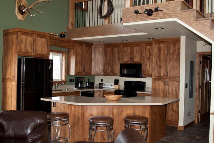 Daniel Bunkhouse.  Rustic Cabin In Daniel, Wy. - Wyoming