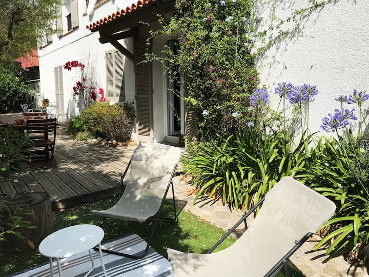 Appartement Bord De Mer 2 Chambres,  Jardin Et Vue - Le Pradet