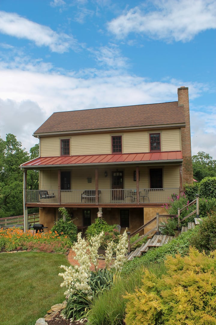 Lancaster Co. Home In The Heart Of Amish Country - Kirkwood, PA