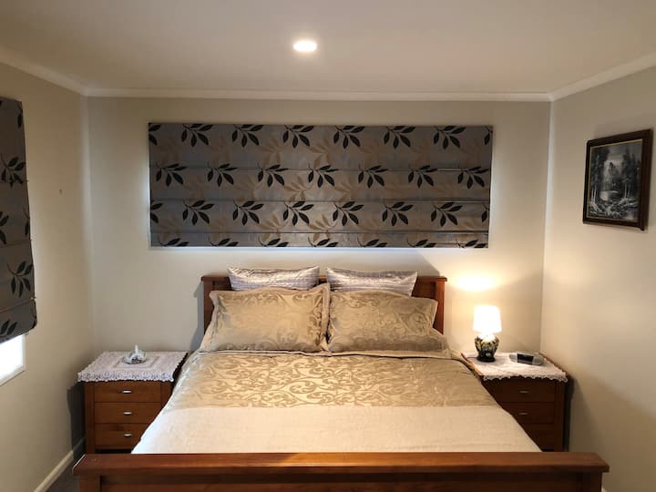 Executive Homestay On Queens *Queen Room* - Levin