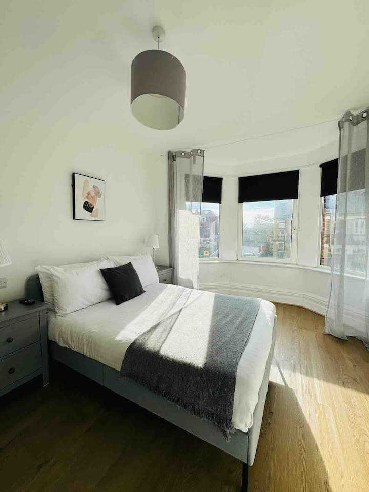 Pearl House - 3 Bedroom Stylish Costal Getaway - Great Yarmouth