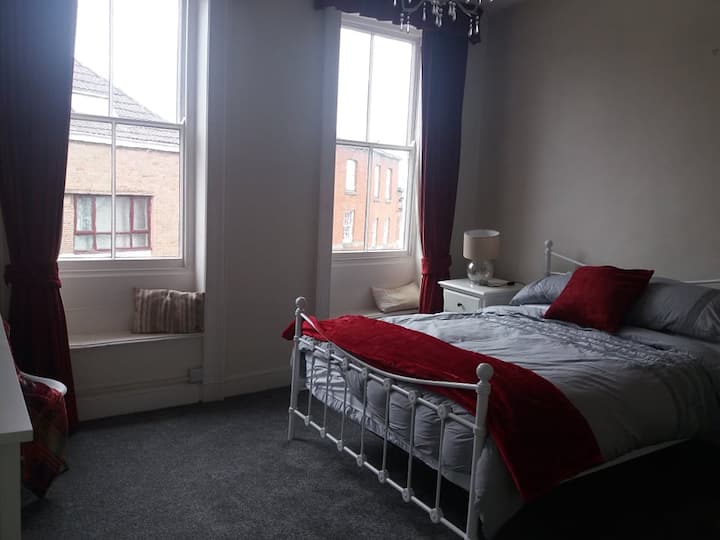 Beautiful Historic Property In The Town Centre - Ledbury