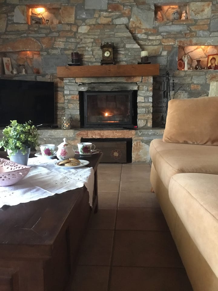 Lyrous Country House 2 Bedroom Ios - Ios