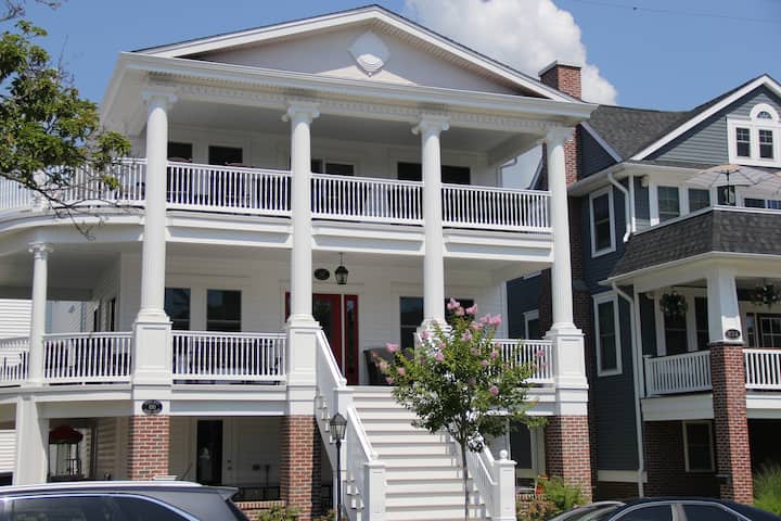 The King Of Wesley!  8 Bedrooms 5+baths Elevator - Ocean City, NJ