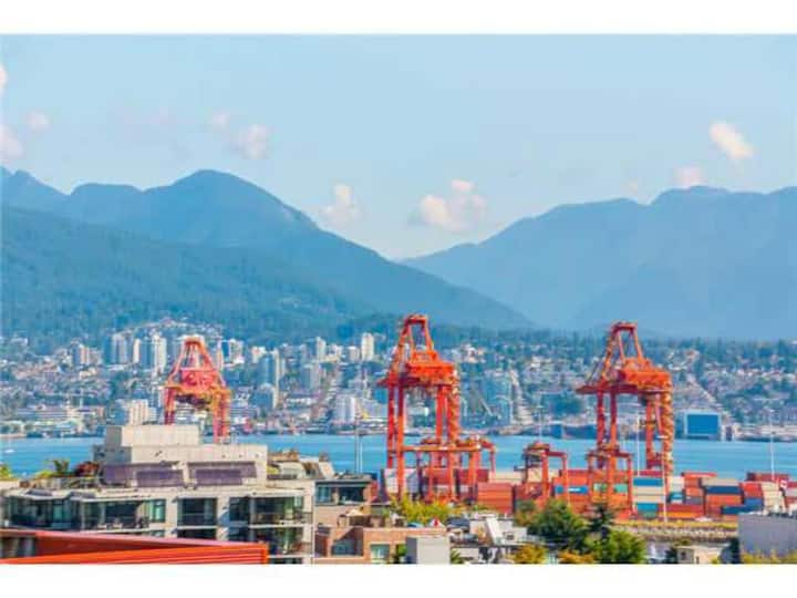Stunning 3 Bedroom Condo With Ocean Views - Vancouver