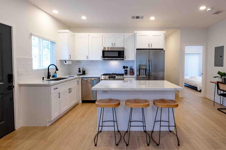 Sunkist Oasis Near Disney - Anaheim