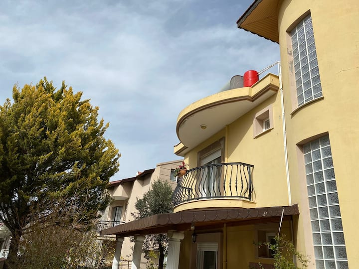 ÇEşmealtında Eşyalı Villa - Urla
