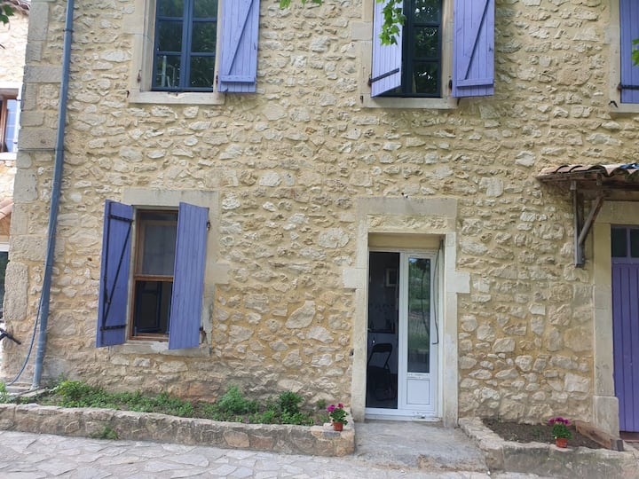 Très Belle Maison De Campagne  Dans Une Ferme - Bourg-Saint-Andéol